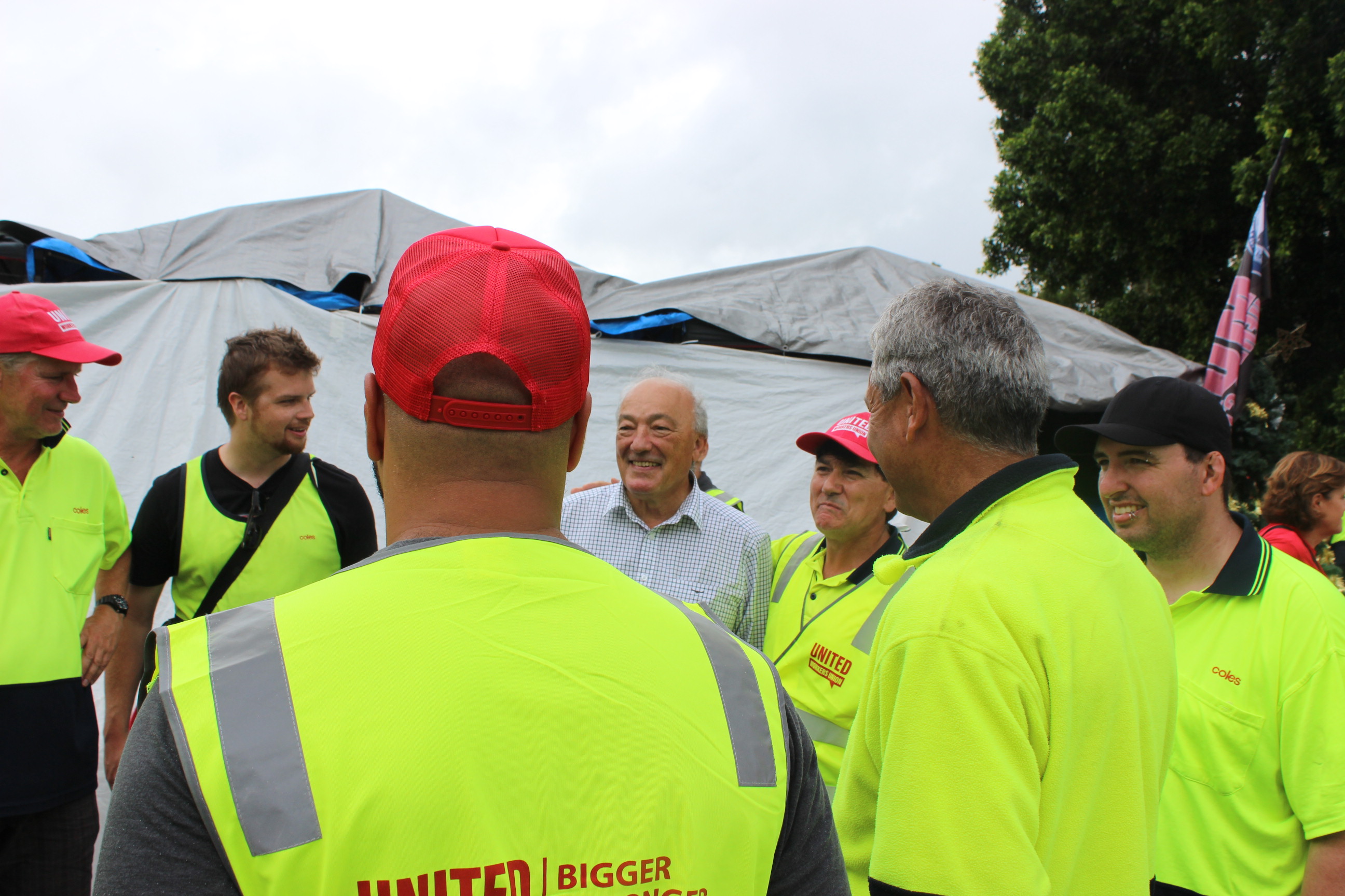 Dr Mike Freelander MP